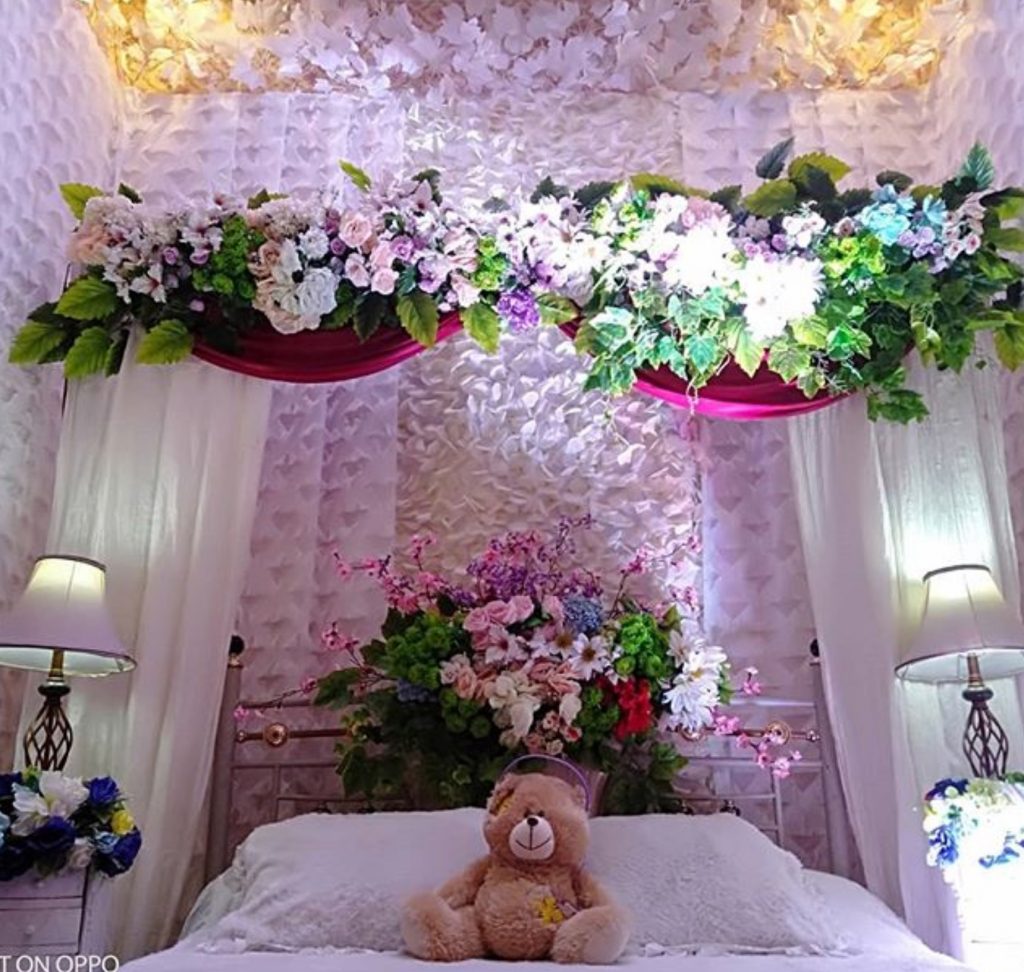 Menentukan Konsep Dekorasi Kamar Pengantin Anda - IdeWedding